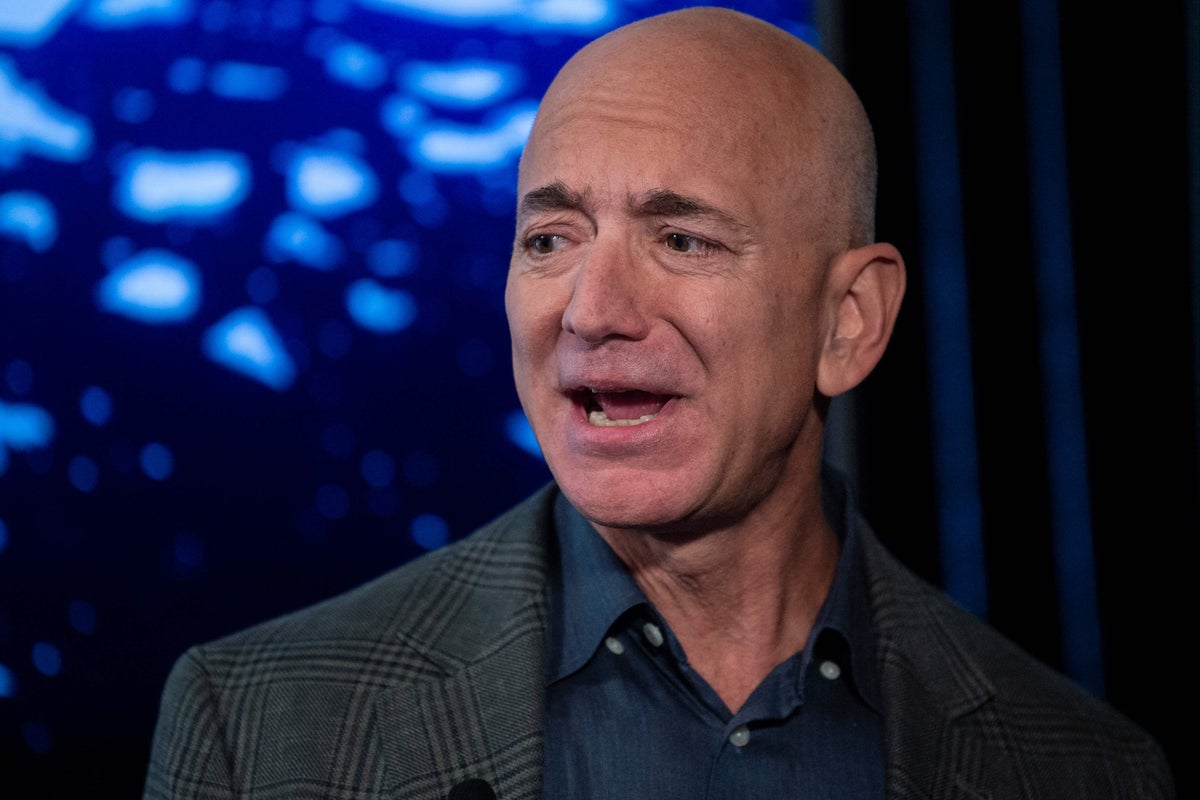 Jeff Bezos renuncia como director ejecutivo de Amazon en el 27 ...