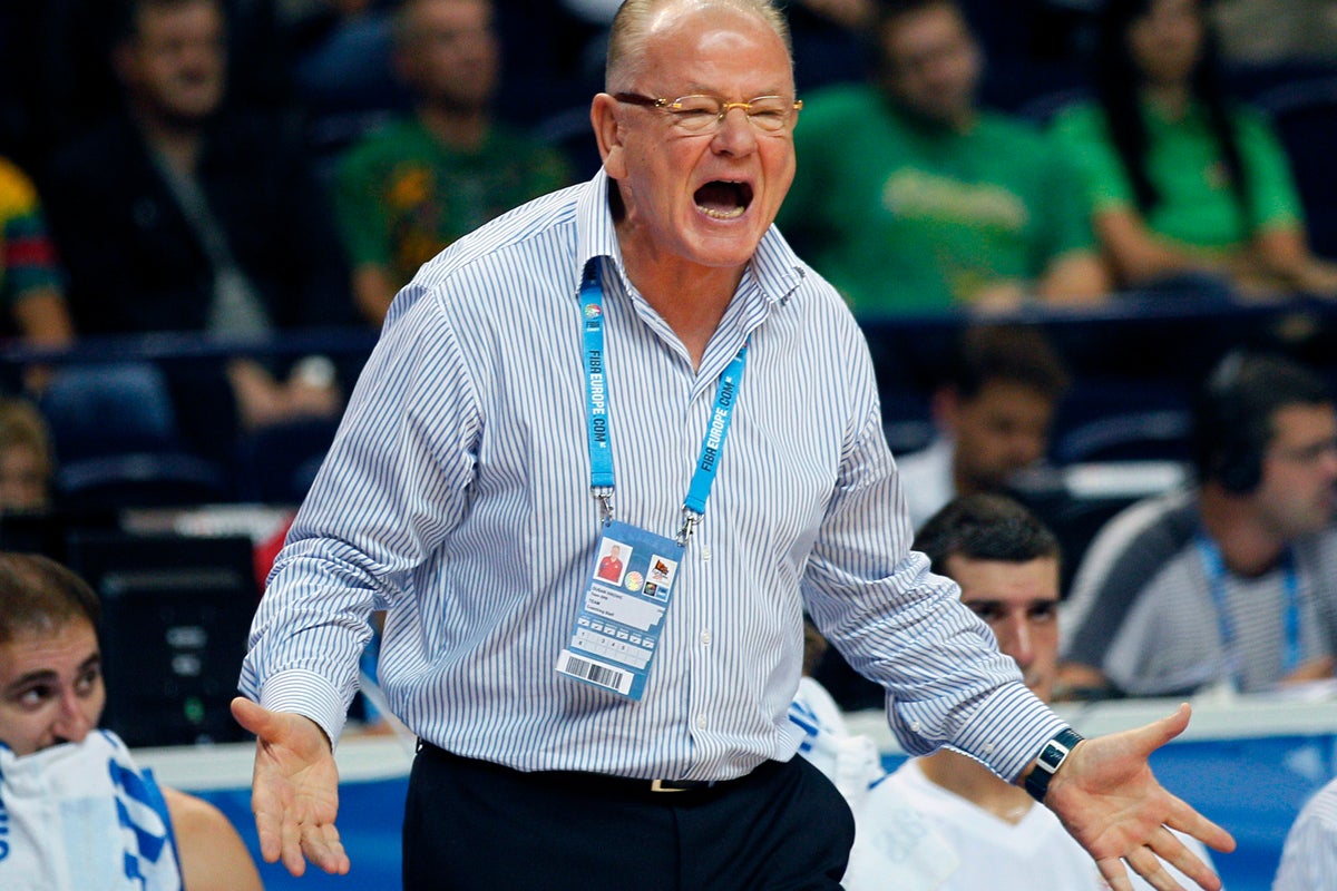 Muere exentrenador Dusan Ivkovic, leyenda del básquetbol | Independent ...