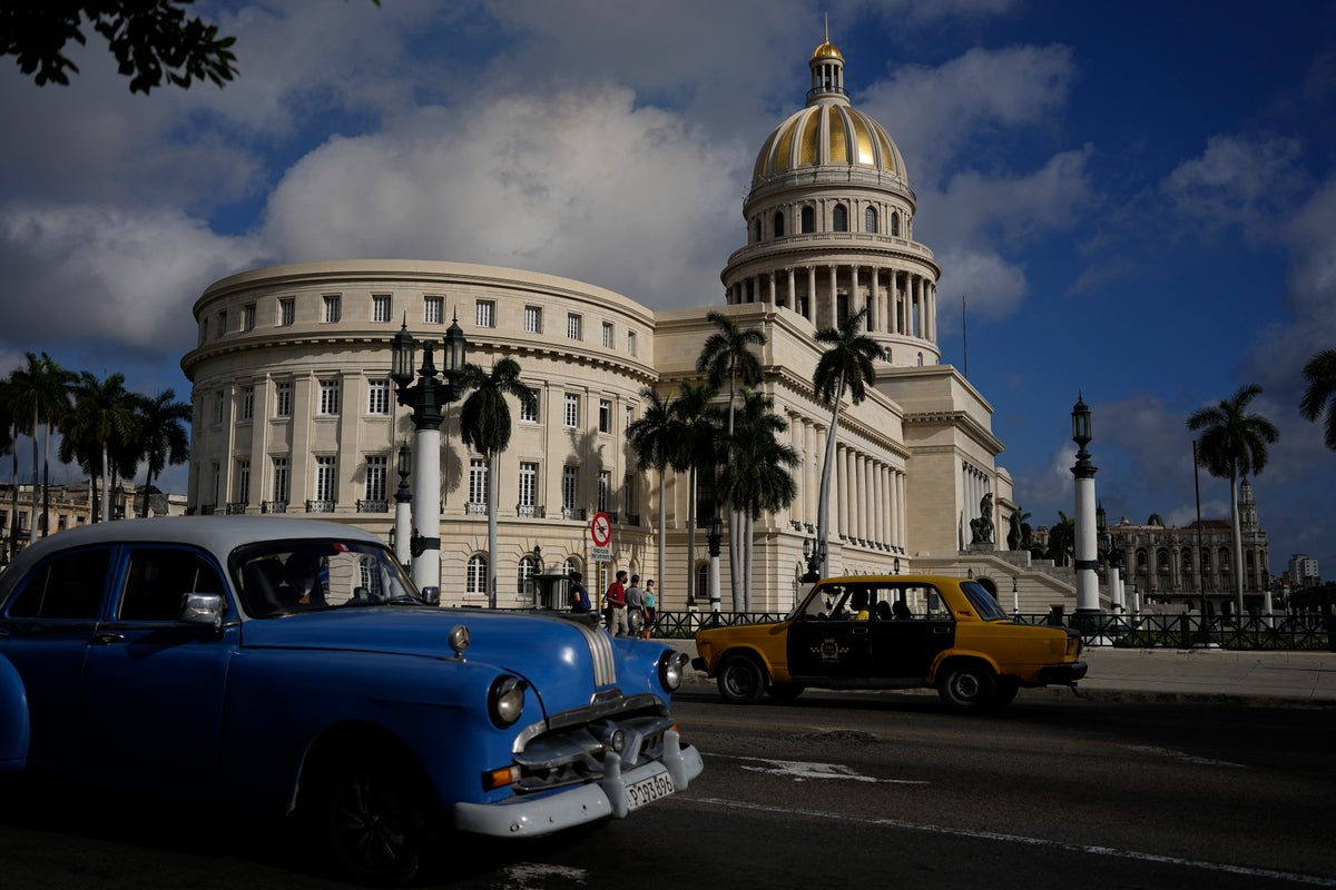 Pymes cubanas se reúnen por primera vez en feria estatal | Independent ...