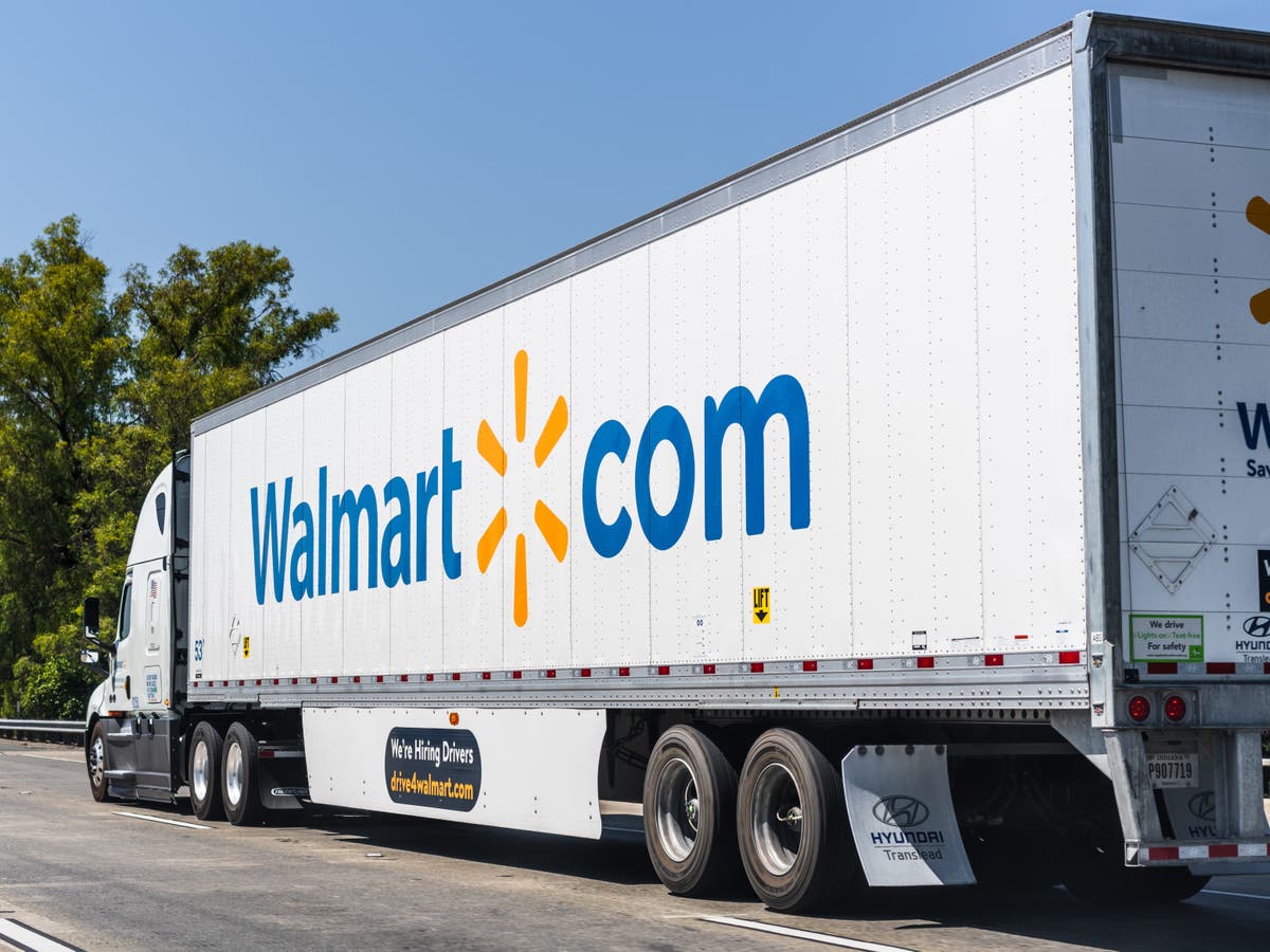 Walmart ofrecerá a sus camioneros hasta $110.000 al año | Independent ...