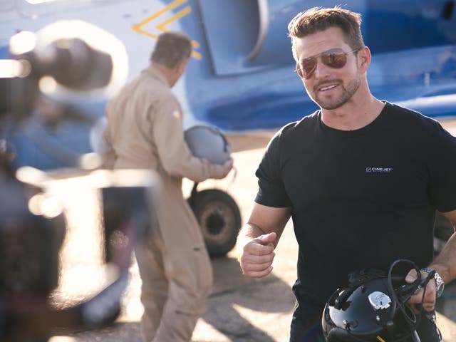 Él es Kevin LaRosa Jr., el hombre que entrenó a Tom Cruise para volar ...