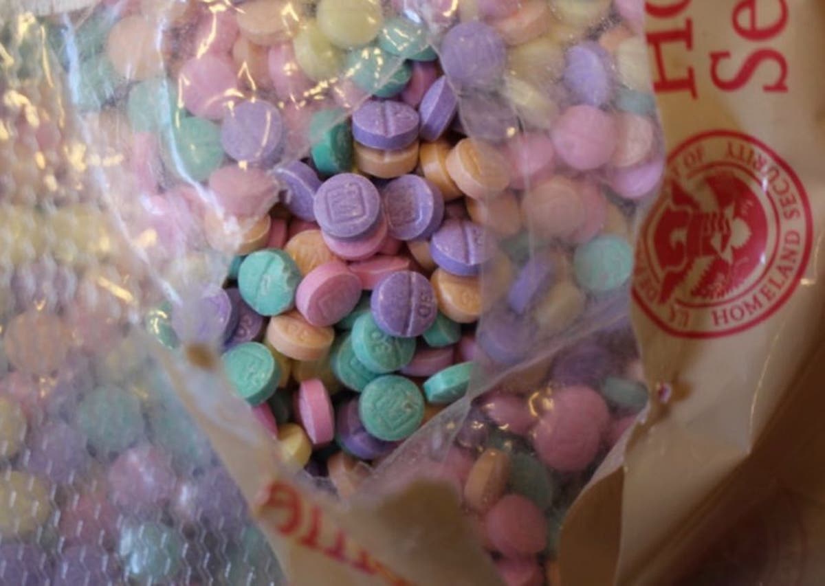 DEA incauta fentanilo en California equivalente a 39 millones de dosis ...
