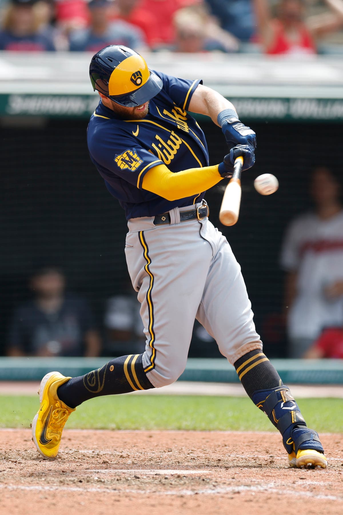 Miller conecta un doble ante su exequipo y Cerveceros supera por 5-4 a ...