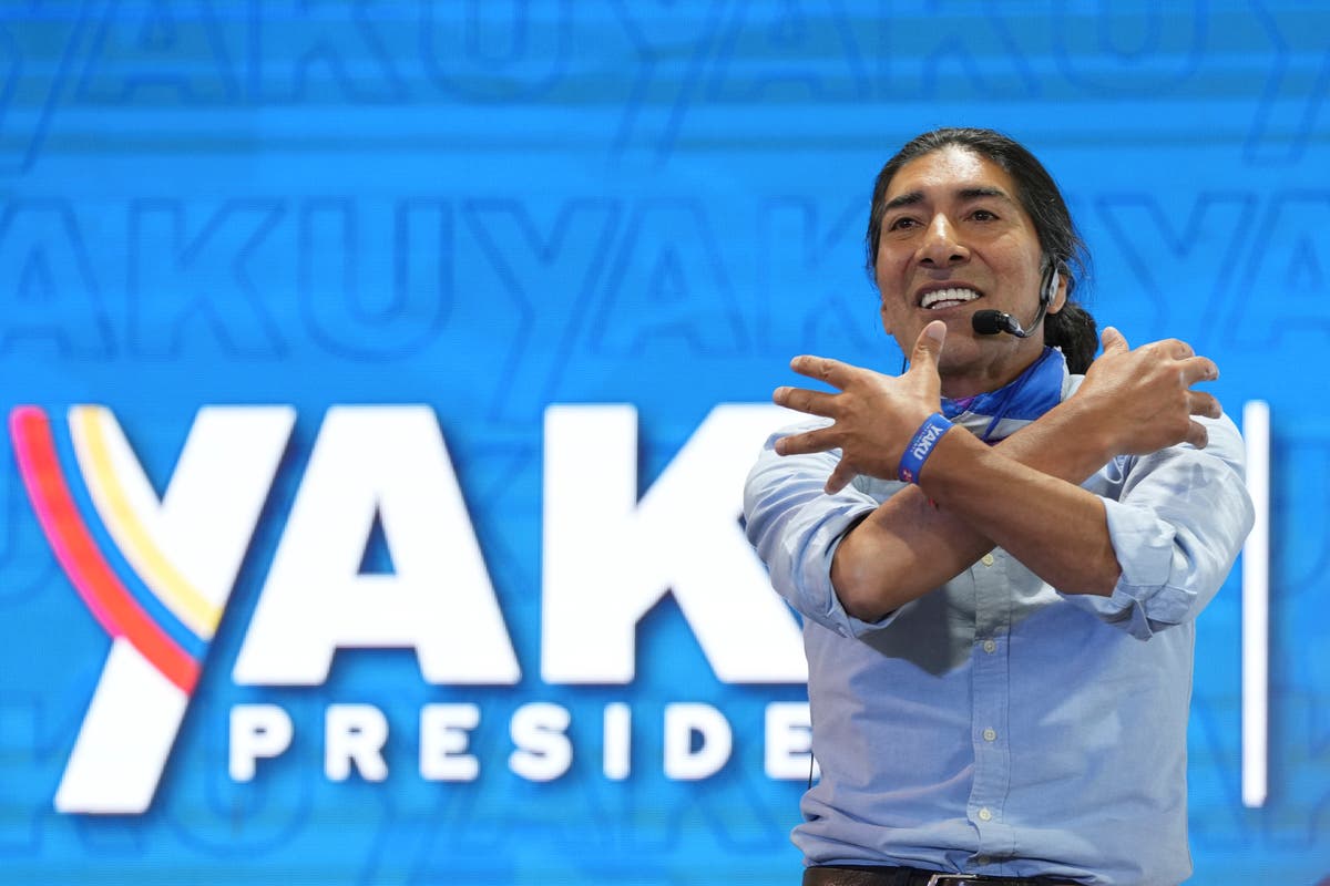 El candidato presidencial indígena Yaku Pérez se ofrece a sacar a Ecuador del caos heredado ...