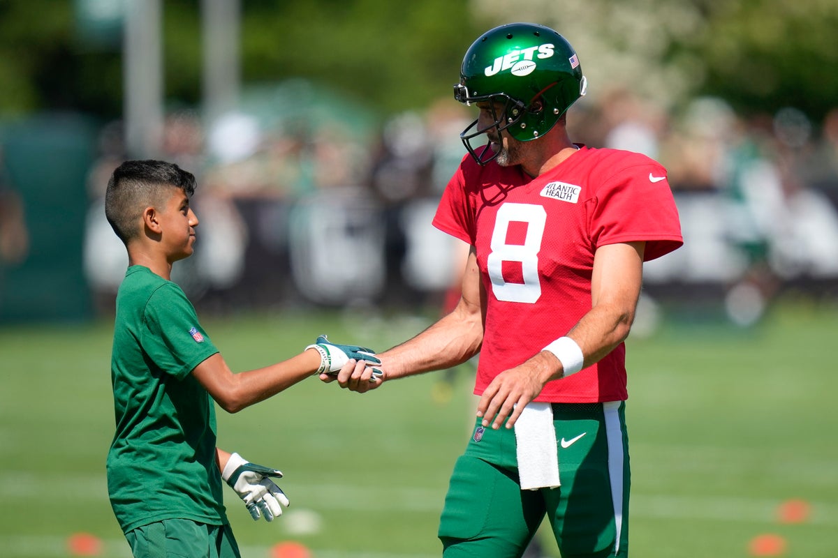 Aaron Rodgers defiende a Nathaniel Hackett y critica a Sean Payton ...