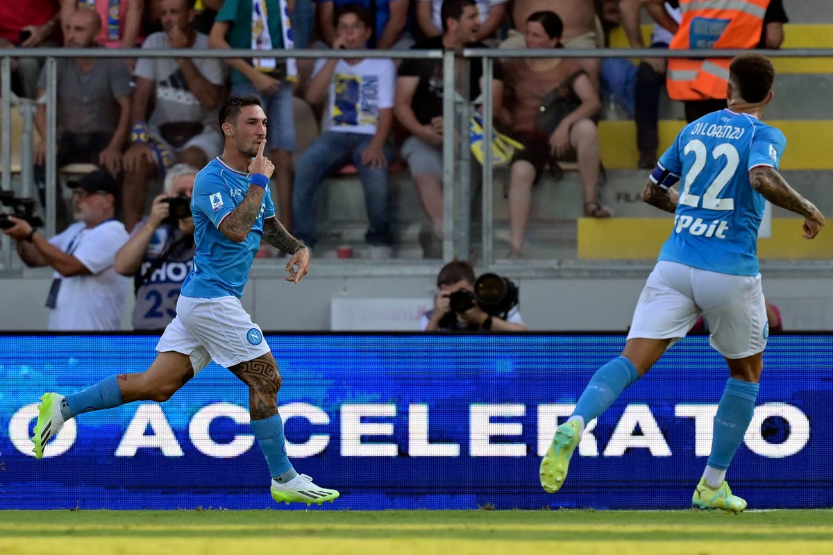 Napoli remonta e inicia la defensa de su título de la Serie A con ...