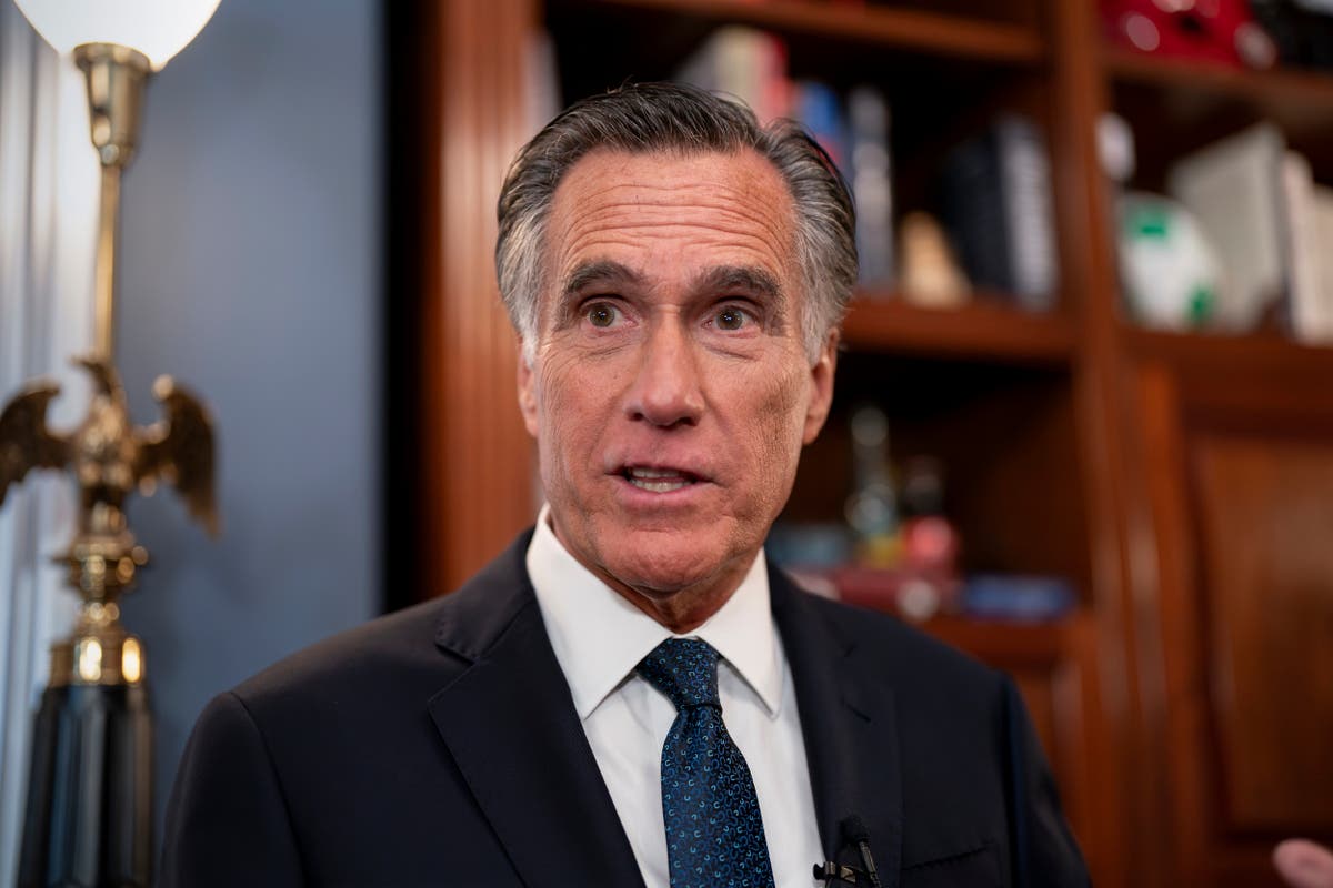 El senador Mitt Romney no buscará reelegirse en 2024, poniendo fin a su ...