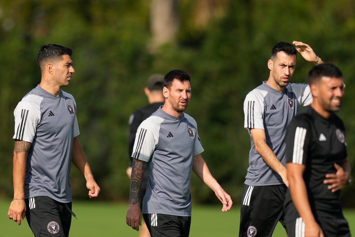 Oficialmente inicia la etapa de Suárez, Messi, Busquets y Alba con el ...