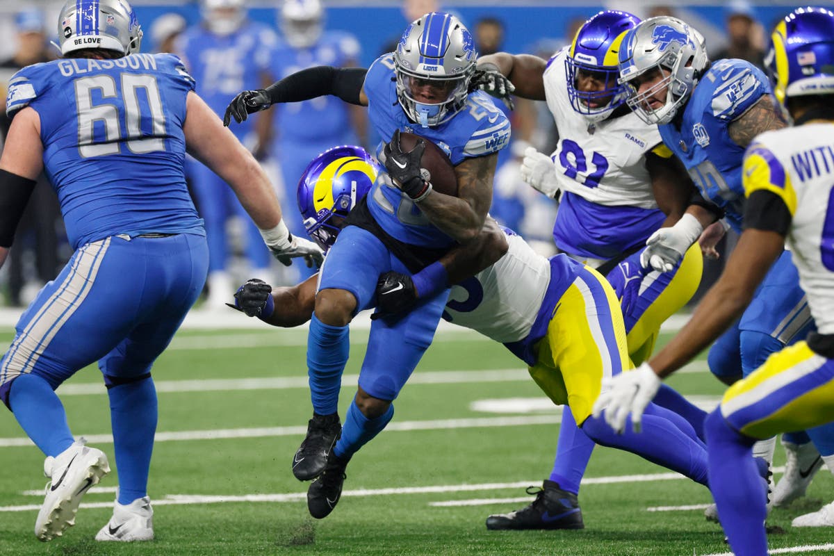 Goff guía a los Lions a su primera victoria en playoffs en 32 años al ...