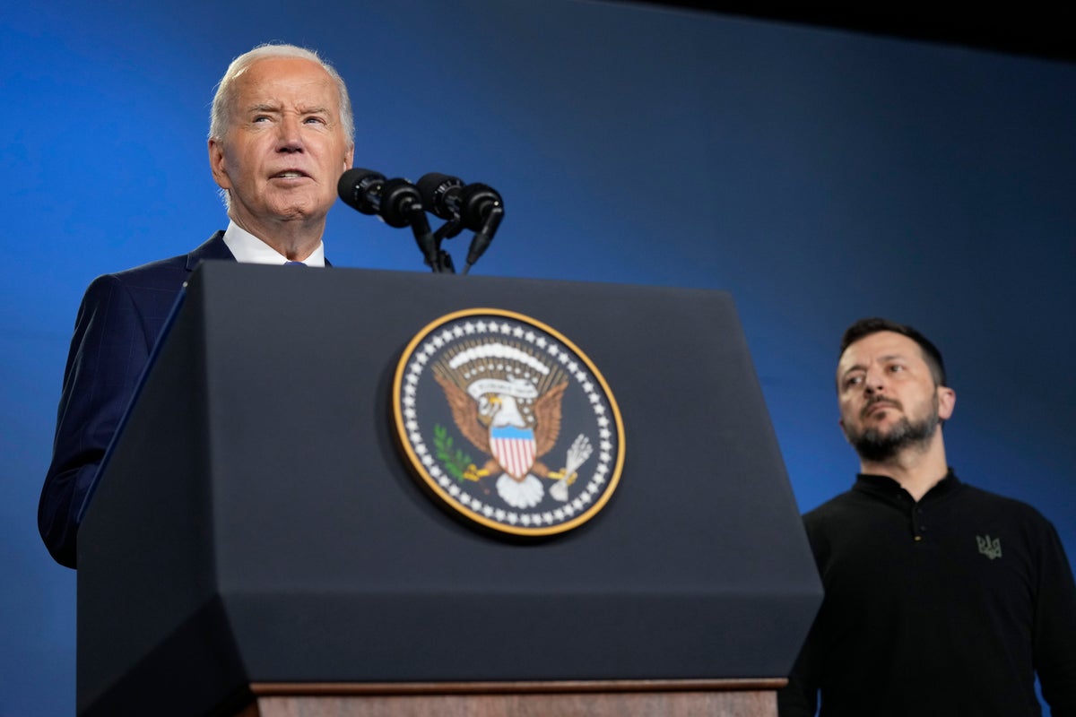 Partidarios de Biden quieren "dejar a Joe ser Joe", pero sus traspiés son observados con ...