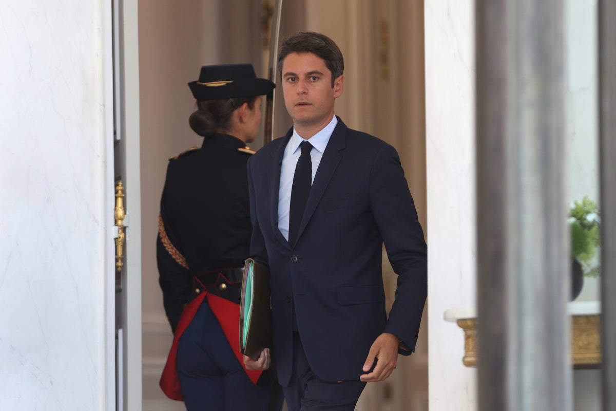 Presidente francés acepta renuncia de premier, pero lo mantiene como ...