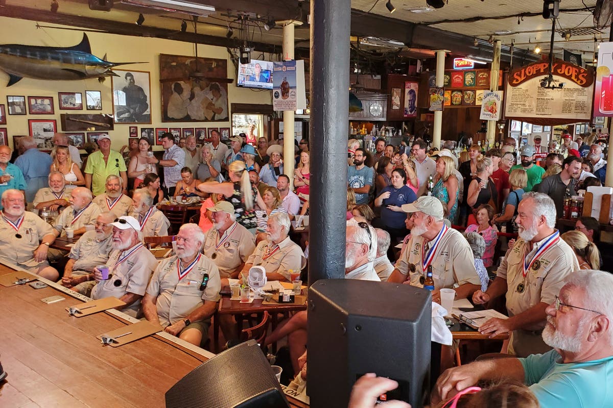 Fans de Ernest Hemingway celebran cumpleaños 125 del autor ...
