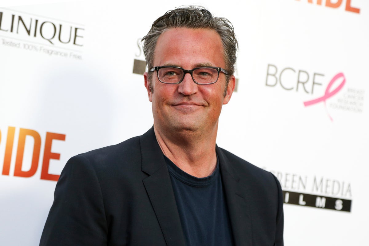 Al menos 1 arresto en relación con la muerte de Matthew Perry, dicen ...