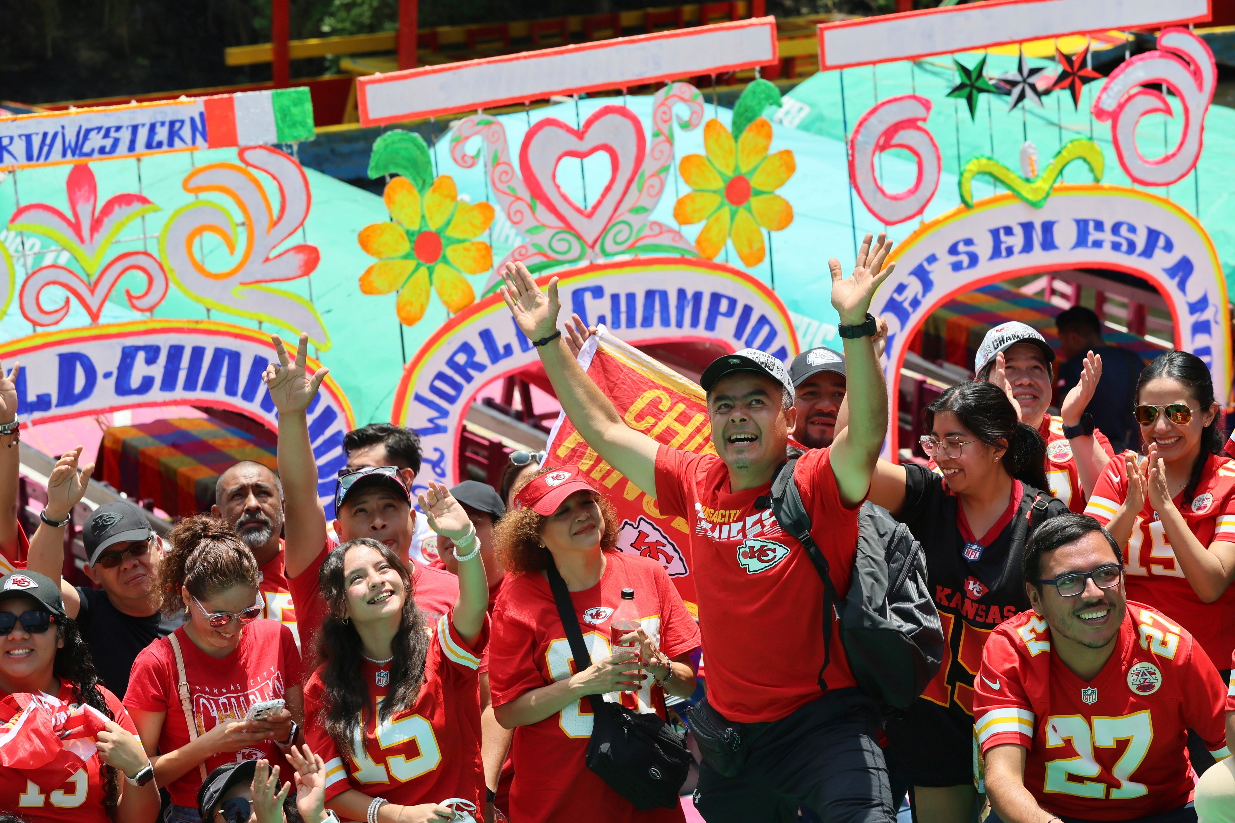 La afición por los Chiefs en México crece exponencialmente cobijada por ...