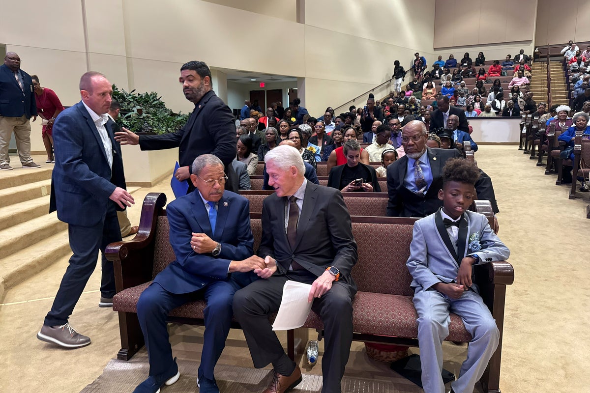 Bill Clinton viaja a Georgia para alentar a los votantes rurales negros ...