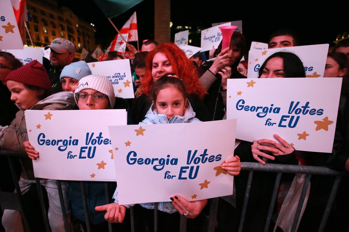 Georgia vota en comicios que podrían acercarla a la UE o a la órbita de ...