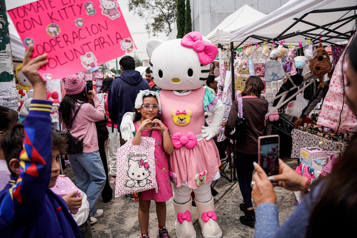 A sus 50 años, Hello Kitty tiene todo un imperio mexicano | Independent ...