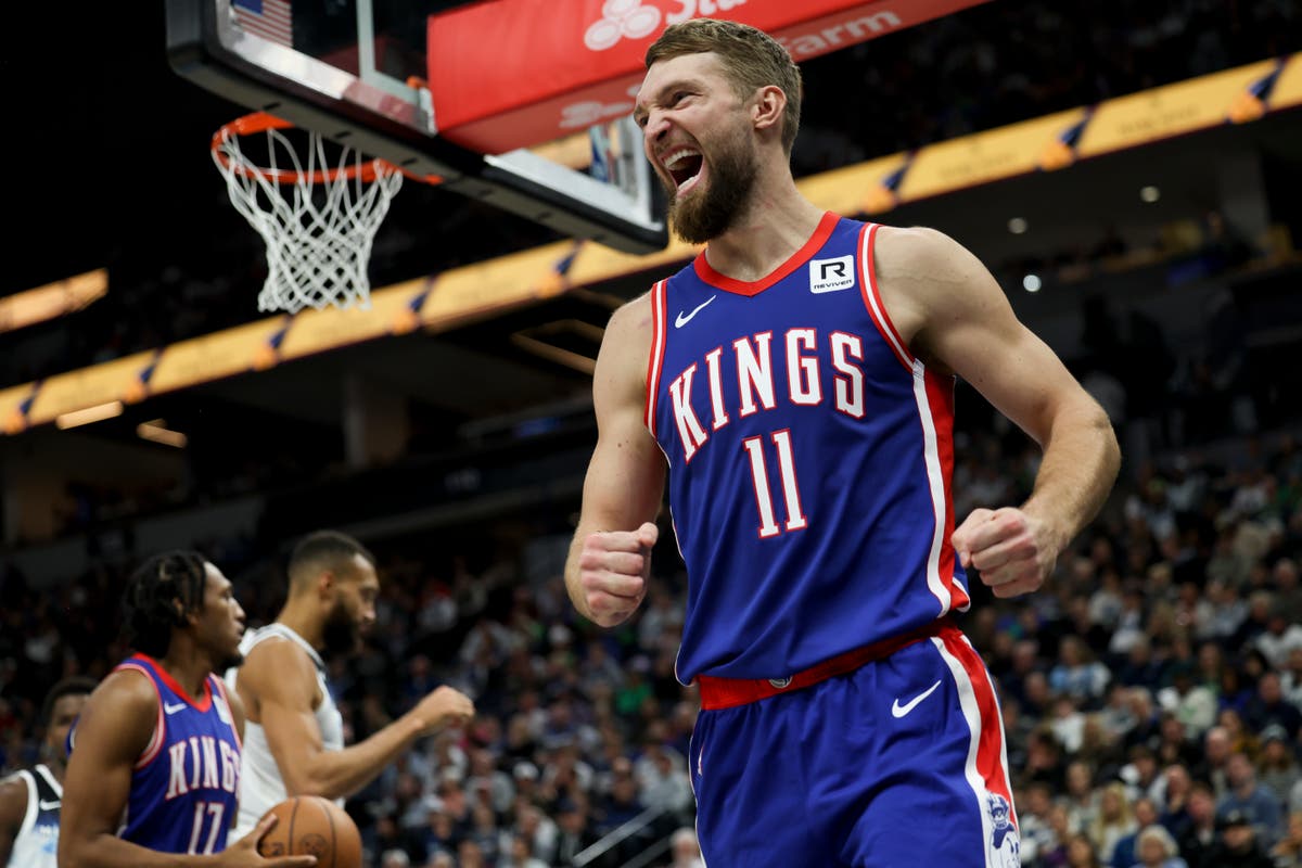 Monk y Fox despiertan al final y llevan a Kings a victoria sobre Wolves ...