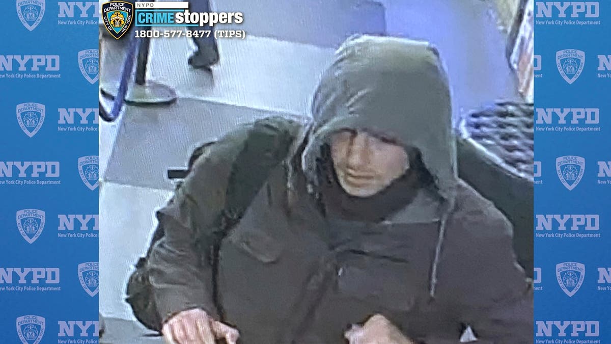 La búsqueda del asesino del CEO de UnitedHealthcare entra en su tercer ...