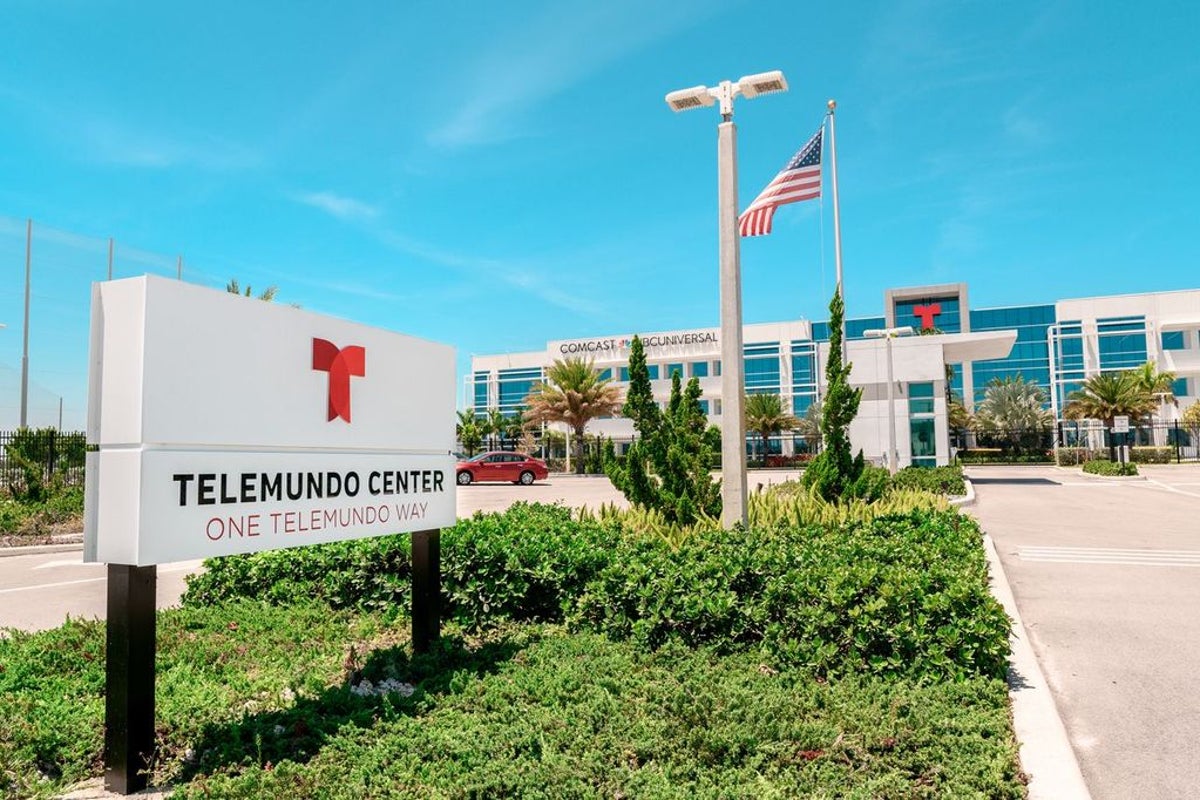 Telemundo se convierte en la cadena en español #1 por primera vez en ...