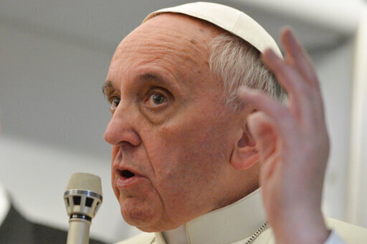 El papa Francisco tendió la mano a migrantes y la comunidad LGBTQ+ ...