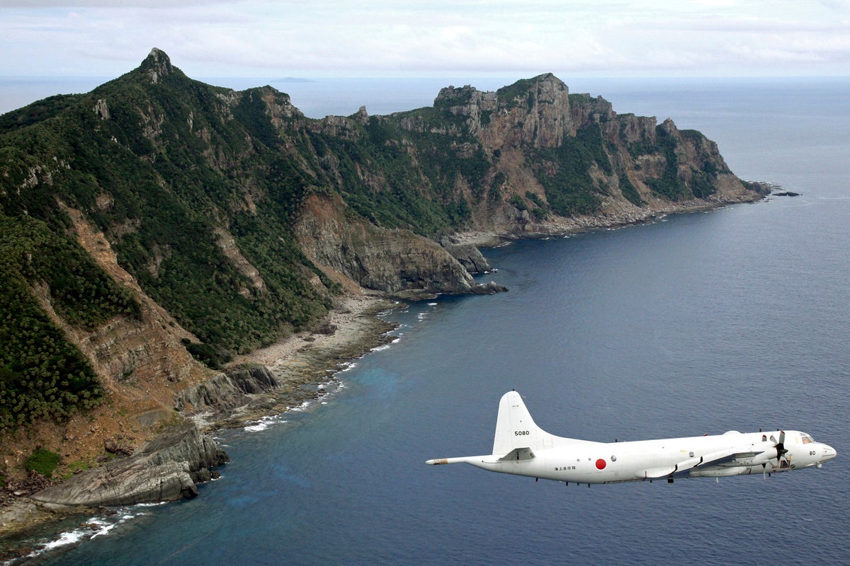 Japón y China se acusan mutuamente de violar su espacio aéreo en islas disputadas | Independent ...