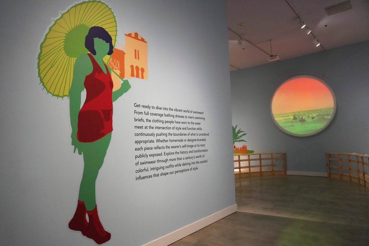 Museo de Miami inaugura exposición que revisa un siglo de trajes de ...