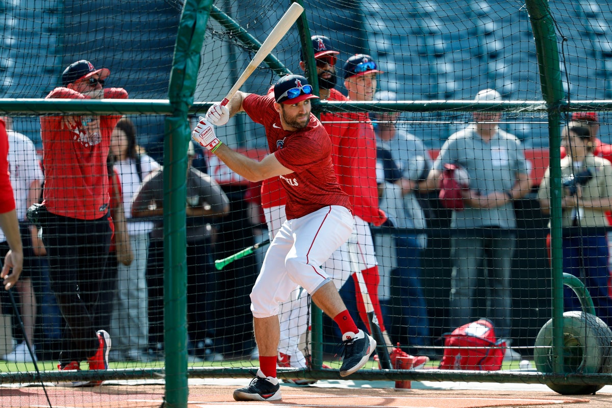 Angelinos firman a Chris Taylor por uno año tras ser liberado por los ...