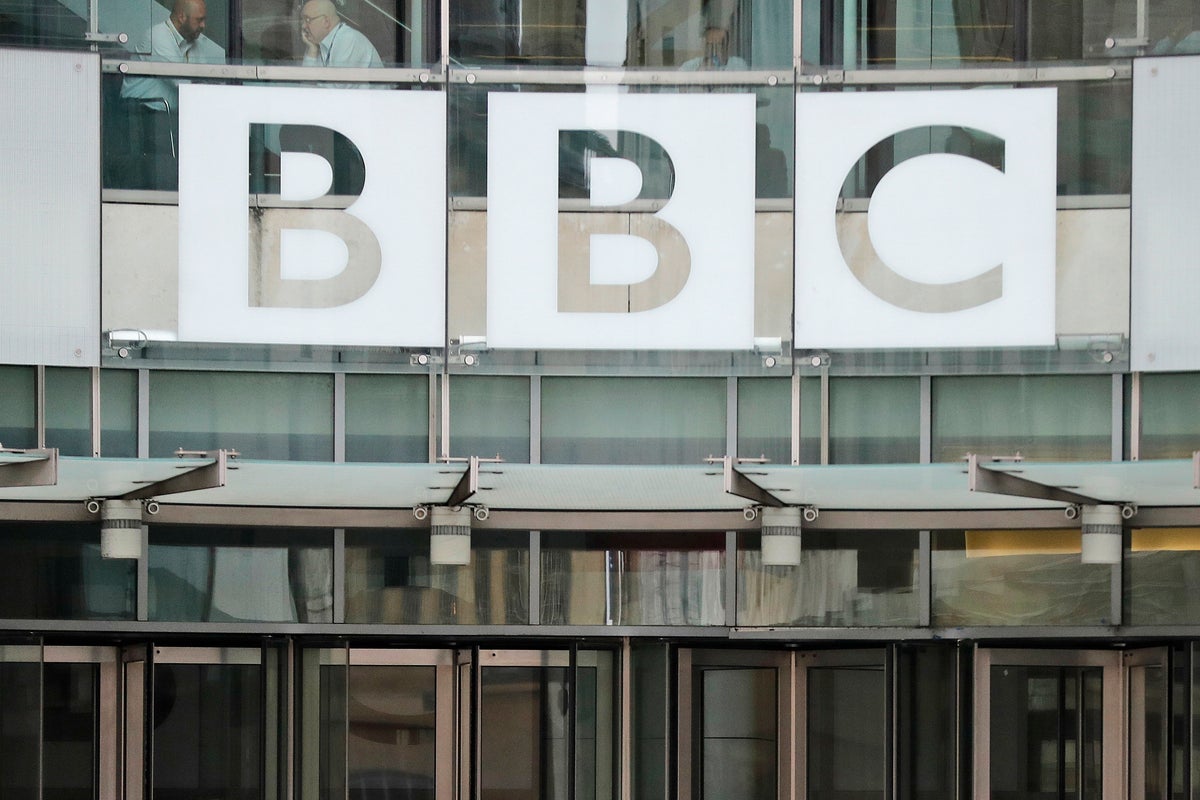 Informe concluye que documental de la BBC sobre Gaza violó directrices editoriales | Independent ...