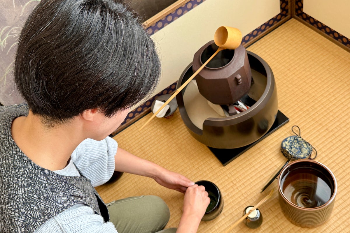 ¿Cuánto por un matcha? Precios del popular té en polvo se disparan por demanda global ...