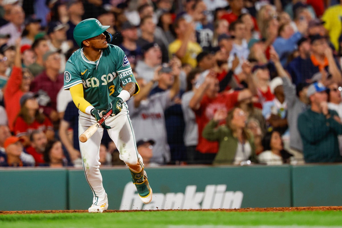 Medias Rojas avanzan a playoffs por 1ra vez desde 2021 con triple ...