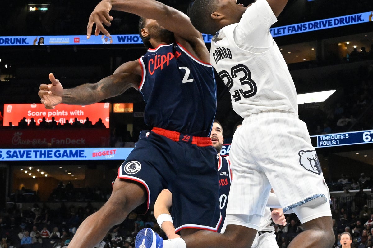 Novato Cedric Howard logra 23 puntos y 14 rebotes en victoria de ...